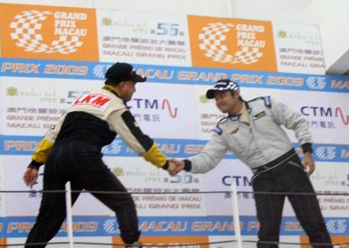 Underdog Pastor earns podium finish in Macau GP | GMA News Online