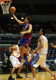 Yaps deliver anew for Purefoods in series opener | GMA News Online