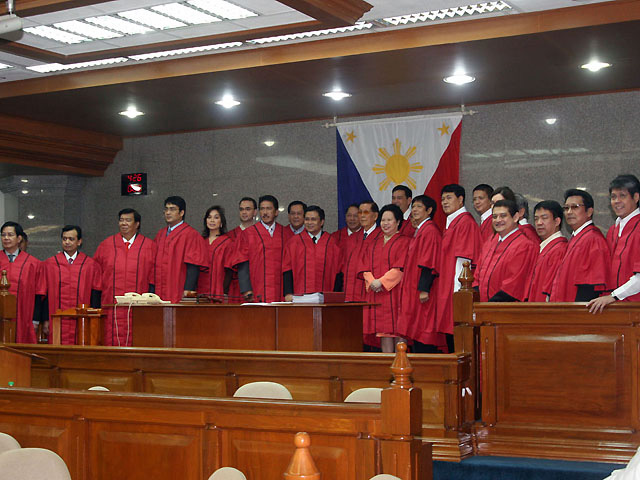 The questions the senator-judges must ponder | GMA News Online