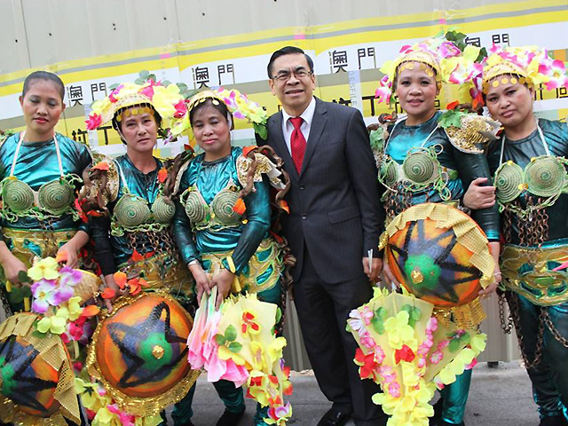 Pinoys abroad celebrate 'Sinulog' | GMA News Online