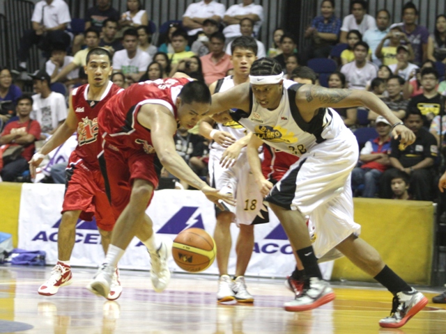 PBA: Meralco sends Gabby Espinas to Alaska for Jay-R Reyes | GMA News ...