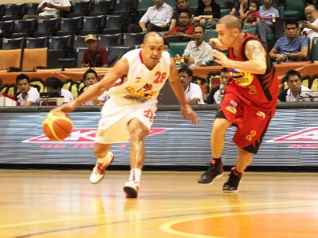 PBA: Arboleda re-energizes Barako Bull; Energy zap Meralco Bolts