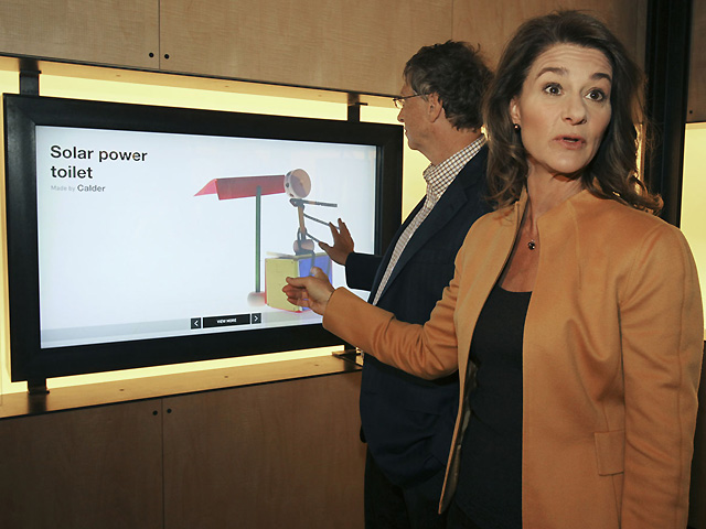 Aquino gets kudos for new RH law from Microsoft chairman's wife | GMA ...