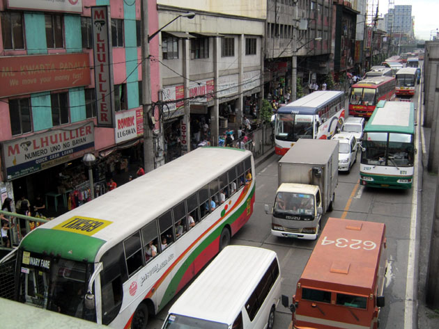 Buses ply the EDSA route | Photos | GMA News Online