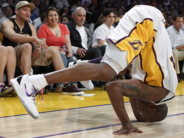 NBA: Despite negative x-rays, Bryant 'out indefinitely' with severe ...