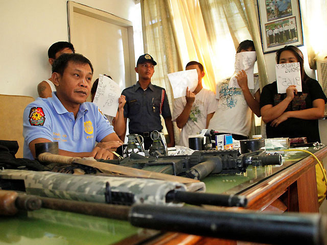 Cidg 1 Arrested Firearms Seized In Antipolo Raid Gma News Online