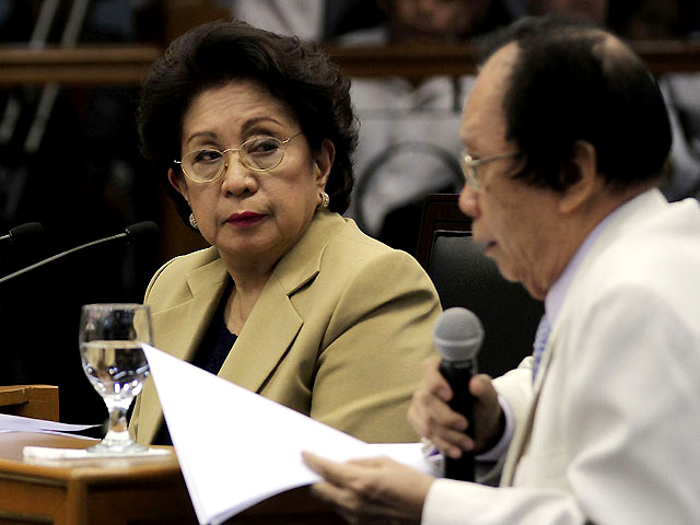 Irritated Cuevas to private prosecutor: 'Walang bastusan' | GMA News Online