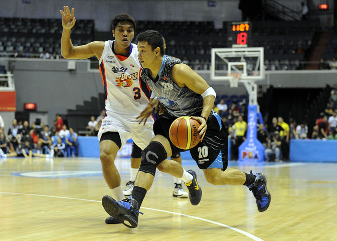 PBA: Graham scores 51 as Air21 outguns Powerade | GMA News Online
