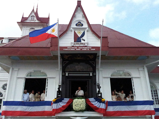 Bisitahin ang tahanan ng unang Pangulo ng Pilipinas - si Hen. Emilio ...