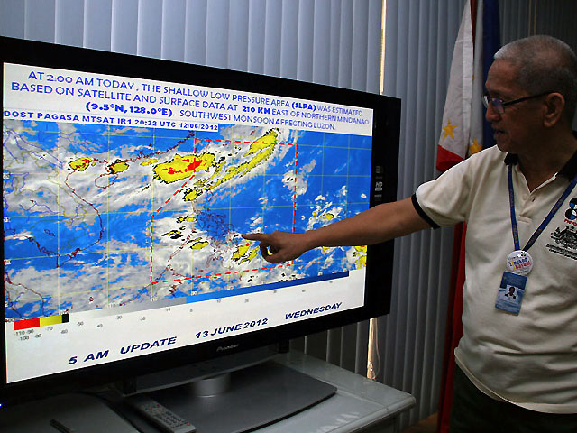 Storm Butchoy enters PHL territory; PAGASA warns vs sailing off eastern ...