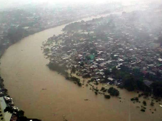 Water in Marikina River reaches critical level | GMA News Online