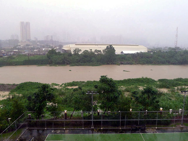 Alert Level 2 raised as Marikina River swells | GMA News Online