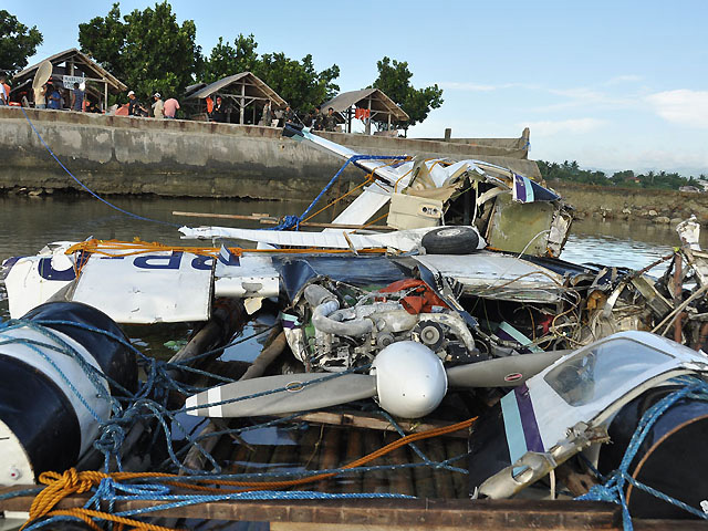 Engine of plane that crashed with Robredo on board located | GMA News ...