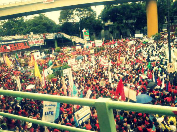 PNP: Anti-RH Bill rally sa EDSA Shrine, dinagsa ng 10K na tao | GMA ...