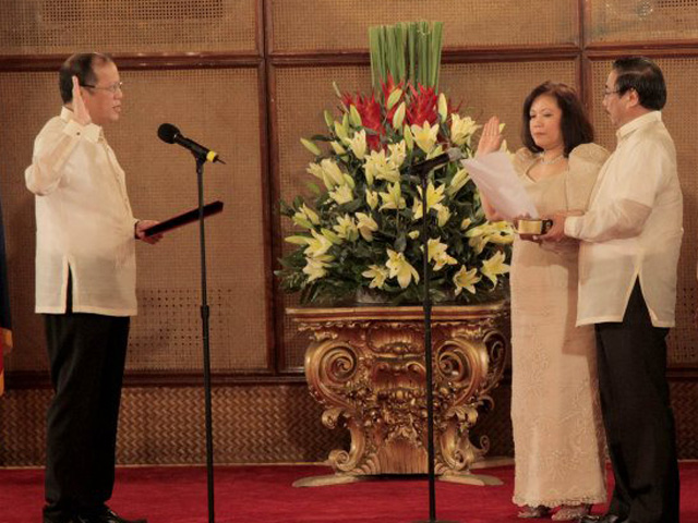 Disorder in the Supreme Court: A year of trials in 2012 | GMA News Online