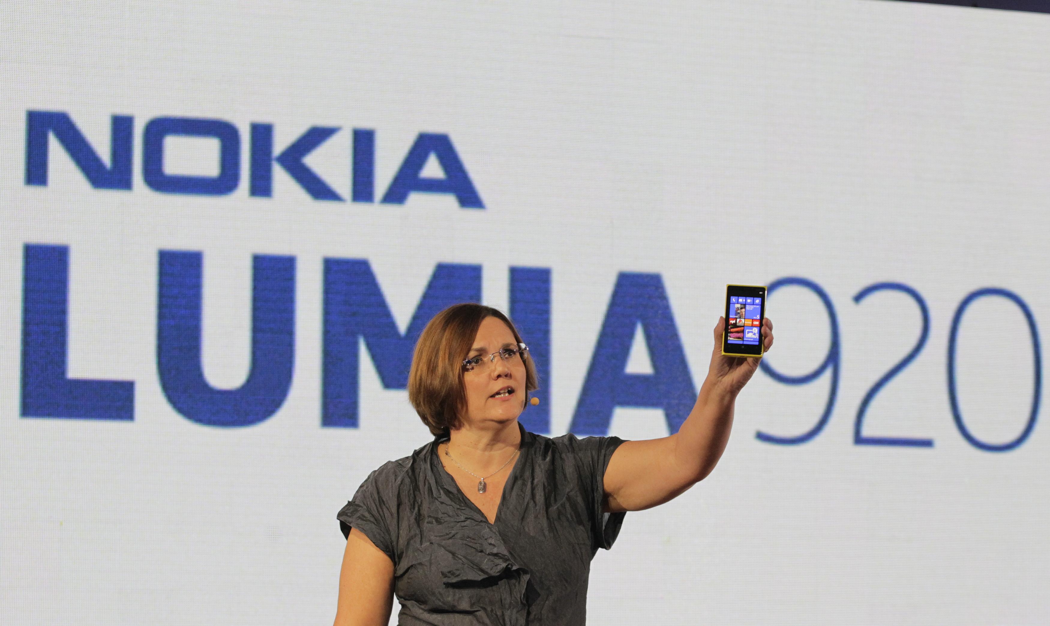 Nokia to trim loss as Lumia sales pick up, NSN turns a profit | GMA ...