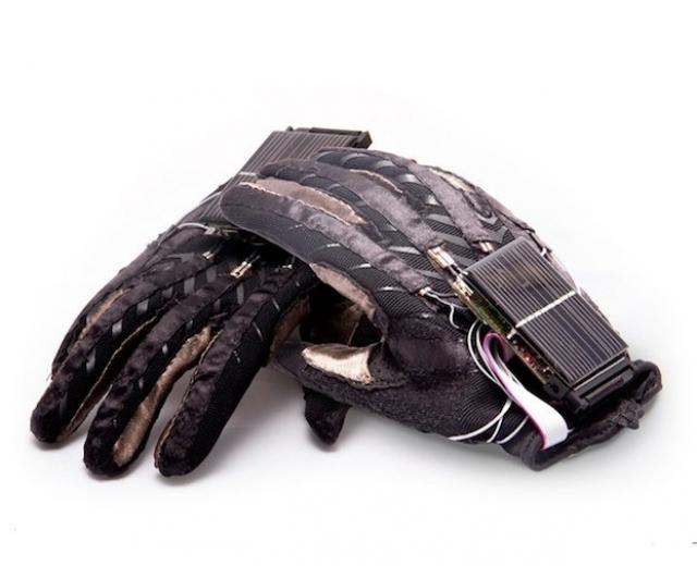 Electronic gloves turn gestures into speech