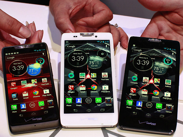 Google's Motorola seeks comeback with low-cost smartphone | GMA News Online
