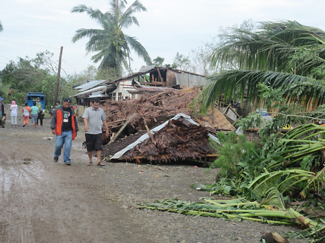 PNoy: P8 bilyon, inihanda para sa disaster relief ng Bagyong Pablo ...