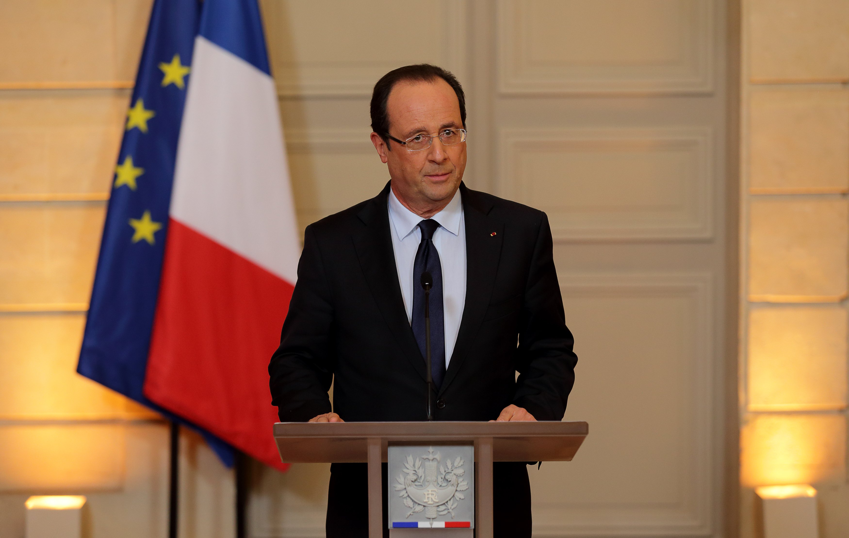 French president to bring Cotillard, Irons for Philippine climate tour ...