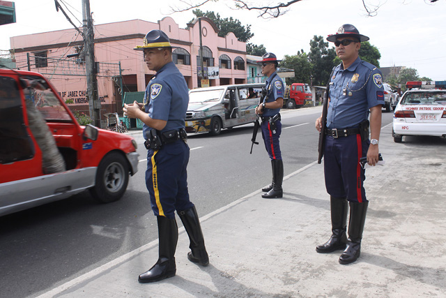 PNP to traffic cops: Don’t be cowed by motorists’ selfies with police ...