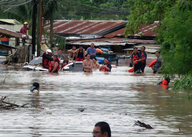 1 killed as flash floods hit parts of Davao City | GMA News Online