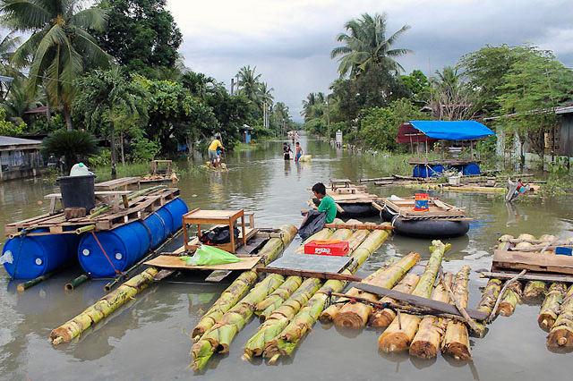 Heavy rain falls over parts of Davao City; river levels safe so far ...