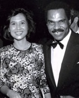 Fil-Am philanthropist offers five scholarships in US | GMA News Online