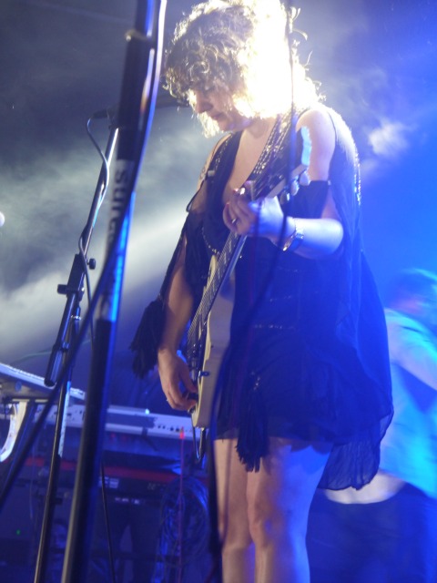 Music review: Going, going, gone: Stars live in Manila | GMA News Online