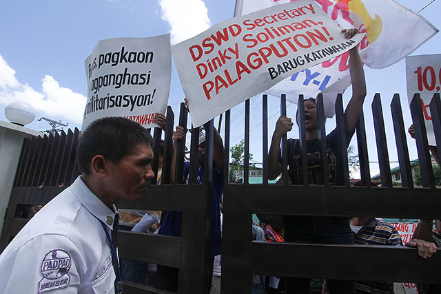 DSWD office sa Davao, 'nilusob' ng mga umano'y biktima ng bagyong ...