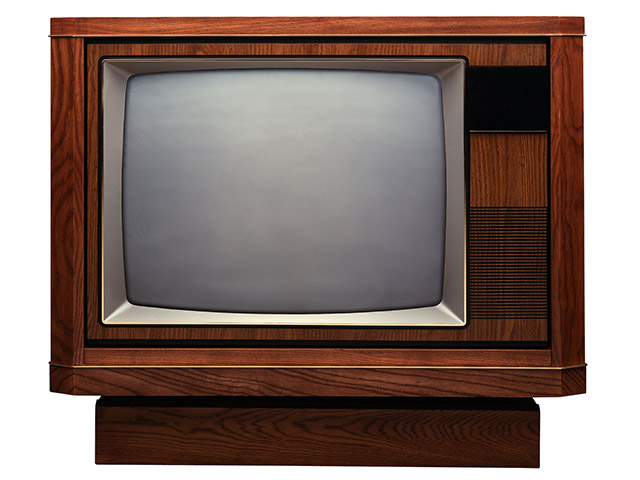 Gov't wants analog TV switched off by 2023 | GMA News Online