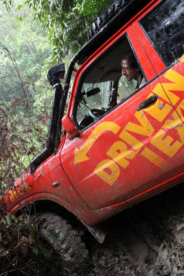 Tinseltown actors and pro motorsport racers take on the ultimate ...