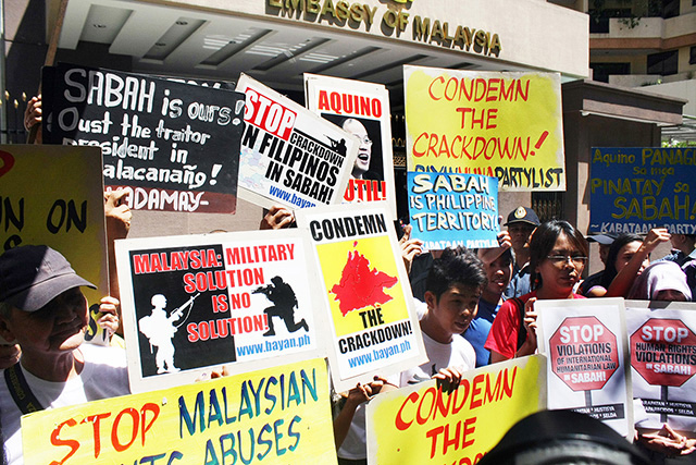 Militants protest Malaysian forces' alleged rights violations | GMA ...