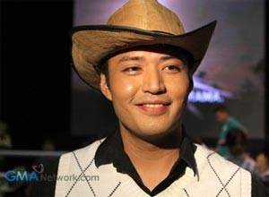 Mark Anthony Fernandez open to working with stepmom Lorna Tolentino in ...